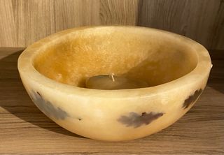 Vaso di cera lavorato a mano