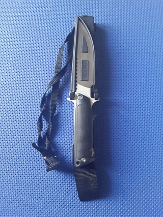 Tekna Usa con attrezzi vari