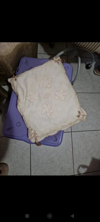 cuscino rettangolare in tulle beige