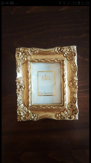 Portafoto con cornice in foglia oro cm.11.5x9.5