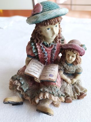 Soprammobile bambolina