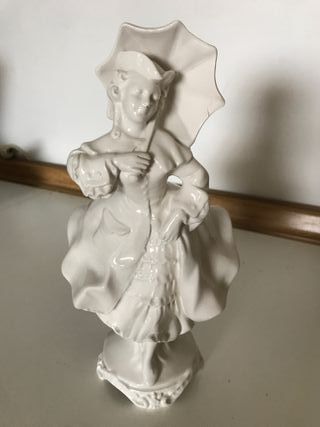 statuetta in ceramica stile francese 