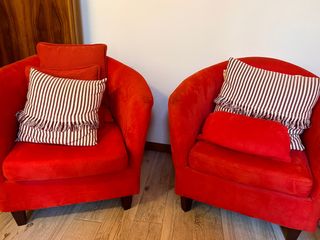 Coppia di poltroncine rosse