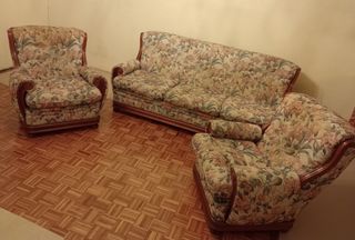 Divano e due poltrone