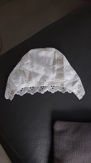 Merletto, pizzo ,cuffietta ricamata