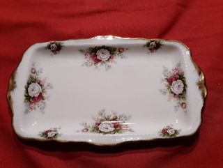 vassoio in porcellana royal Albert bone china 