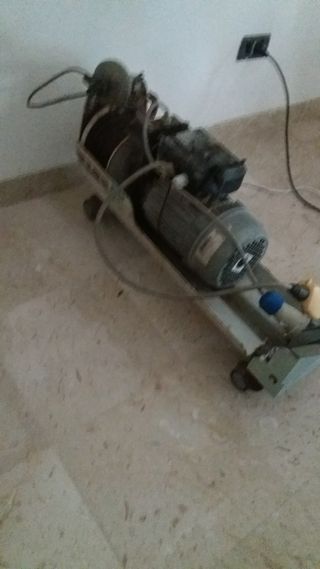 vendo monta carichi beta