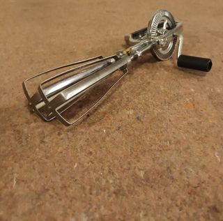 Sbattitore Vintage a Manovella