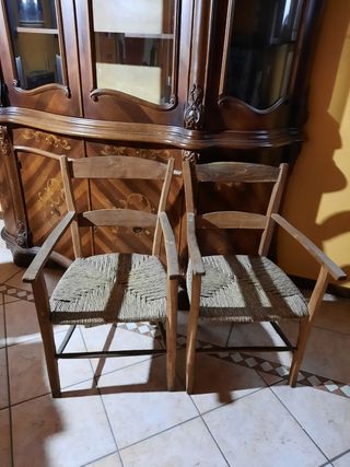 coppia poltroncine in legno impagliate a mano 