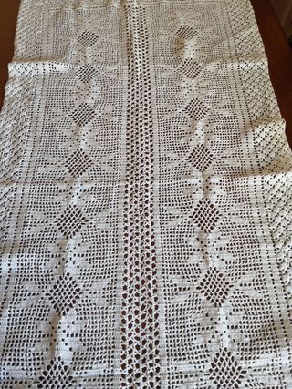 Antico runner uncinetto 