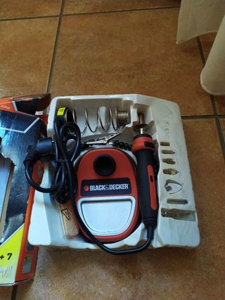 saldatore ed incisore a caldo black and deker 