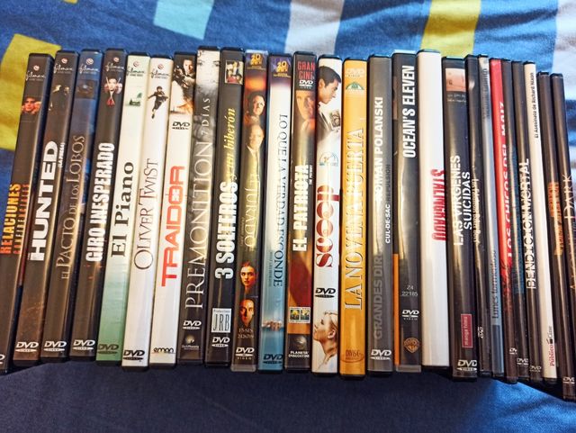 23 DVD películas clásicas de segunda mano por 10 EUR en Madrid en WALLAPOP