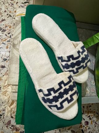 Ciabatte in spugna da bagno