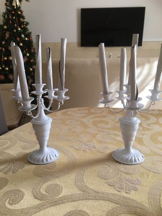 Due piccoli candelabri 