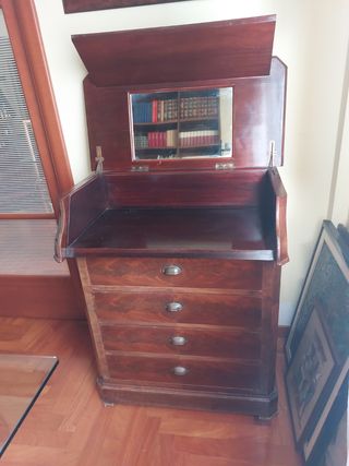 toeletta francese dell 800.