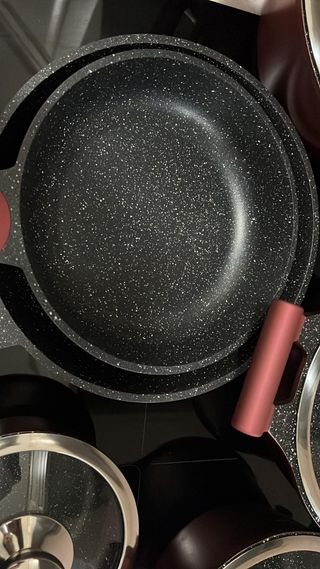 batteria di pentole 10 pezzi in pietra lavica here