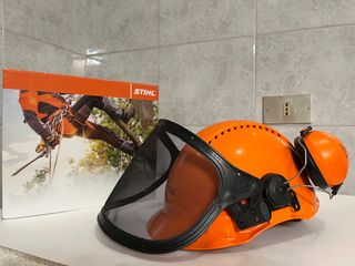 Casco Stihl completo + coppia di cuffie ricambio