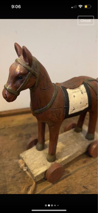Cavallo in legno da decorazioni 