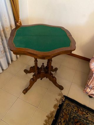 Tavolino da gioco antico 