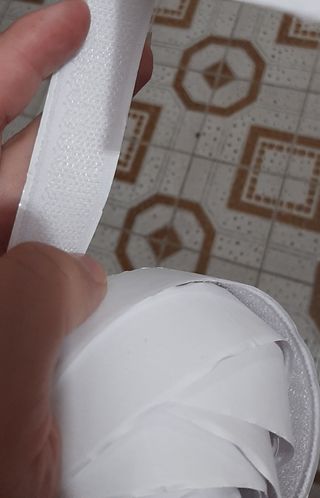 rotolo adesivo per tende 