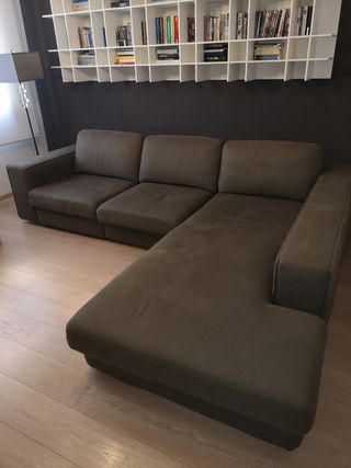 divano grigio
