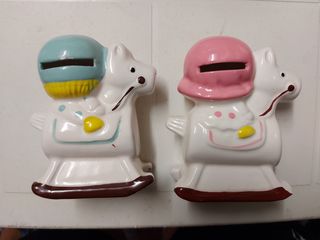 Salvadanaio di ceramica dipinta a mano