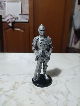 Statuina cavaliere