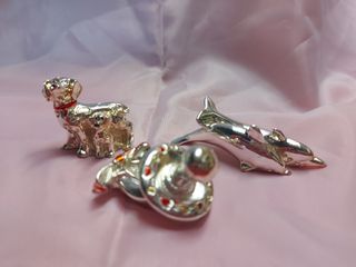 Oggetti in resina bagnati in argento