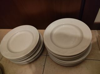 Servizio di 18 piatti pillivuyt made in France