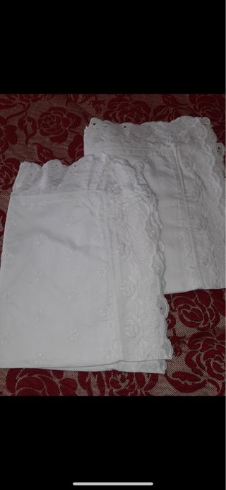 Tovaglia,due federe e  tre asciugamani