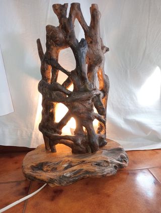 Lampada in legno artigianale 