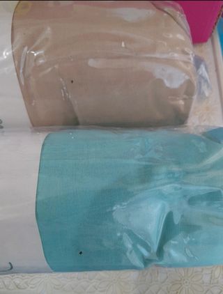 due pezzi di lenzuole matrimoniale con angoli 