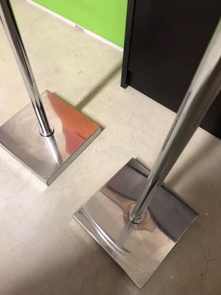 Coppia porta asciugamani a piedistallo