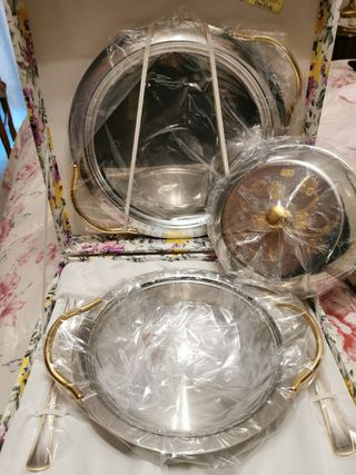 vassoio da portata e zuppiera con pasate