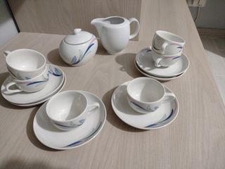 Servizio da caffè in porcellana.