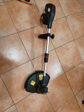 taglia bordi a batteria