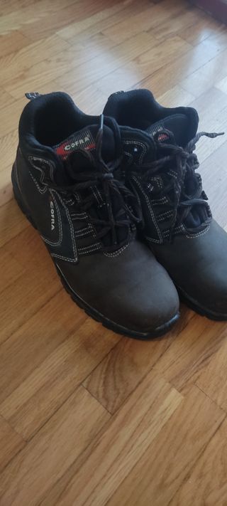 Scarpe antinfortunistiche T/41 - Cofra