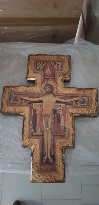 crocefisso in legno