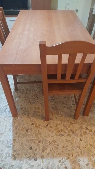 tavolo e sedie