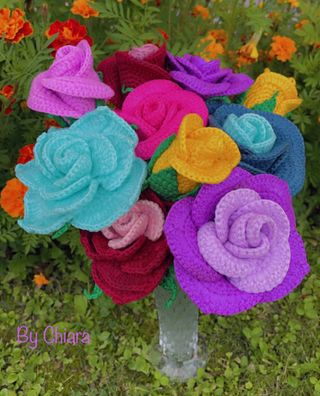 Rose fatte all'uncinetto 
