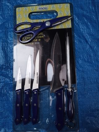 Set di coltelli 
