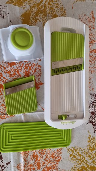 Tagliaverdure e temperino