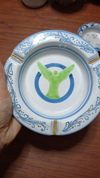 posacenere in ceramica