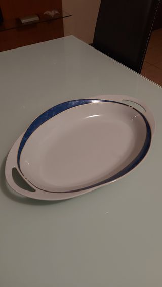 Piatto da portata ovale in ceramica