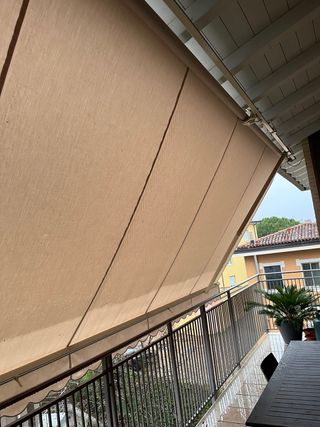 Tenda per esterno motorizzata