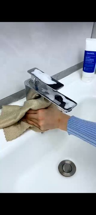 5 panni per vetri, specchi ecc.... 