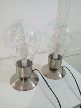 Coppia di lampade da comodino