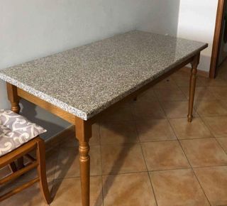 Tavolo in marmo e legno 