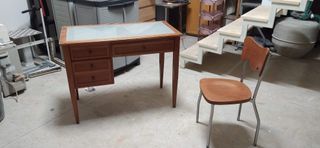 scrivania in legno + sedia