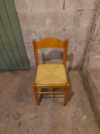 Vendo n. 6 sei sedie come da immagine 